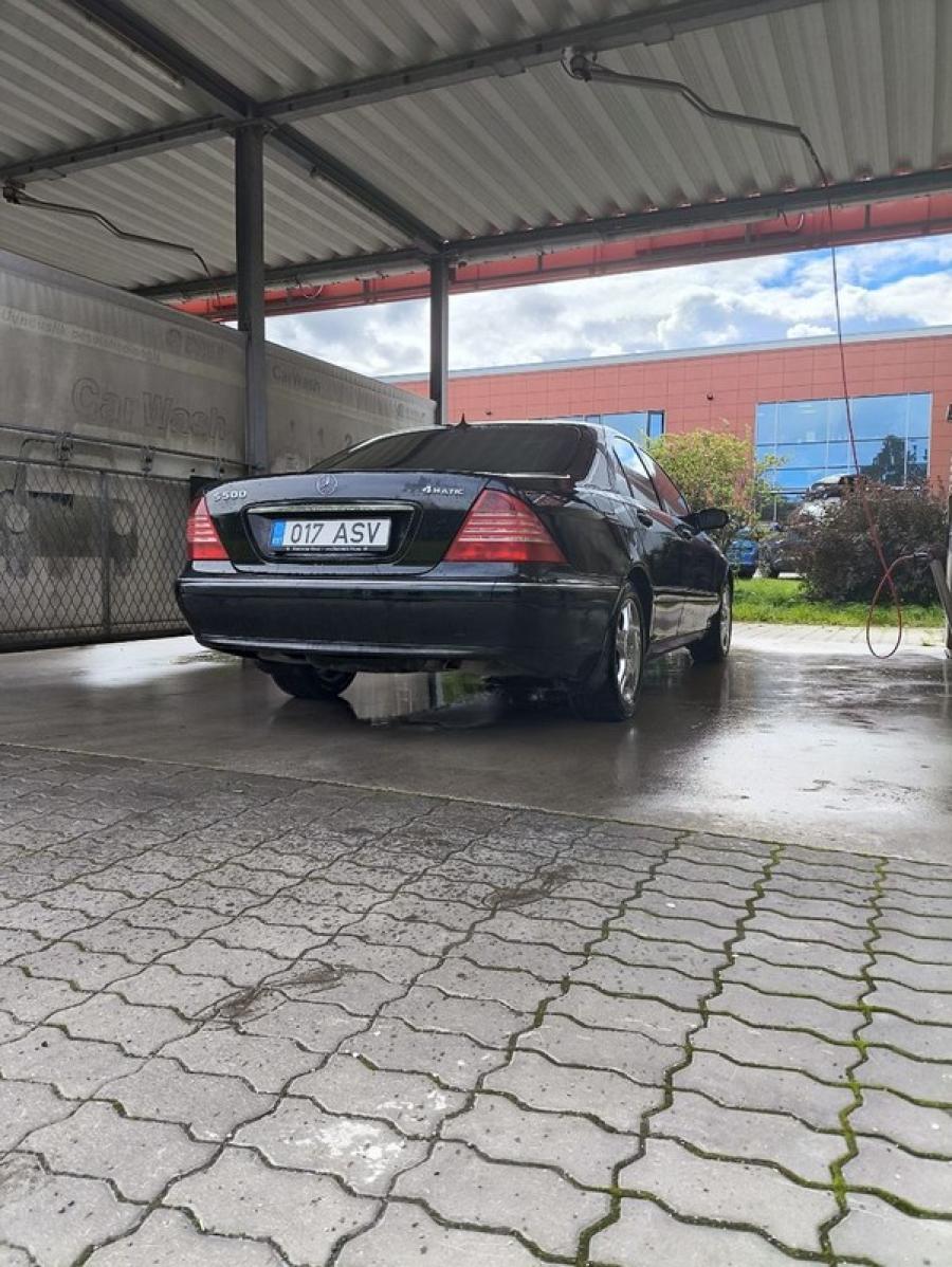 Черный Мерседес С 500 2004 в Таллин, объемом двигателя 5.00 л и пробегом 240 тыс. км за 5999 €, фото 31 на AUTOMOTO.COM.LV