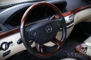 Черный Мерседес С 500 2005 в Рига, объемом двигателя 5.50 л и пробегом 251 тыс. км за 7995 €, фото 14 на AUTOMOTO.COM.LV