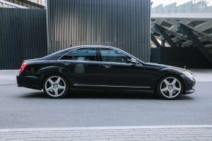 Melns Mercedes-Benz S 500 2006 Viļņa, ar dzinēja tilpumu 5.46 L un nobraukumu 279 tūkst. km par 7500 €, foto 5 vietnē AUTOMOTO.COM.LV