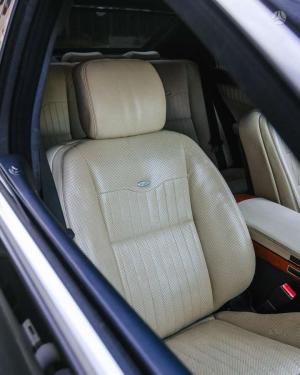 Melns Mercedes-Benz S 500 2006 Viļņa, ar dzinēja tilpumu 5.46 L un nobraukumu 279 tūkst. km par 7500 €, foto 17 vietnē AUTOMOTO.COM.LV