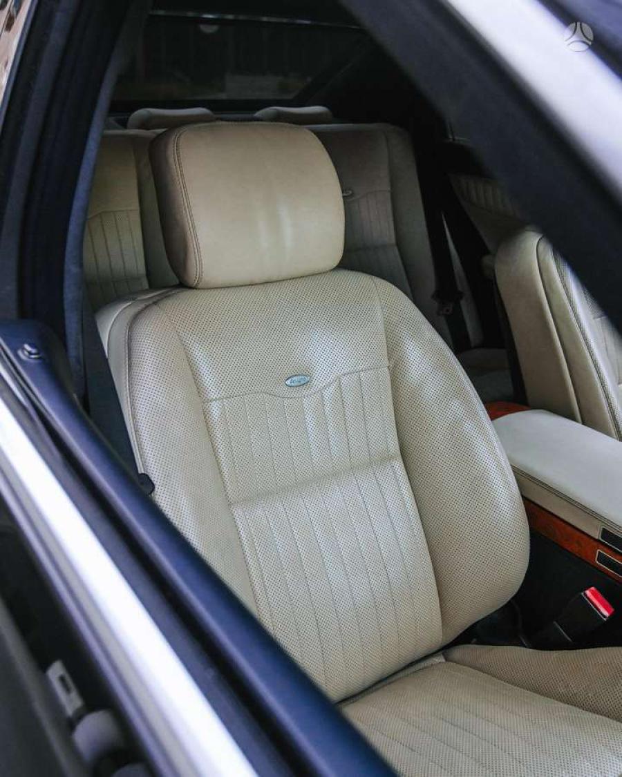 Melns Mercedes-Benz S 500 2006 Viļņa, ar dzinēja tilpumu 5.46 L un nobraukumu 279 tūkst. km par 7500 €, foto 17 vietnē AUTOMOTO.COM.LV