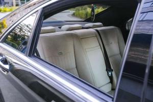Melns Mercedes-Benz S 500 2006 Viļņa, ar dzinēja tilpumu 5.46 L un nobraukumu 279 tūkst. km par 7500 €, foto 18 vietnē AUTOMOTO.COM.LV
