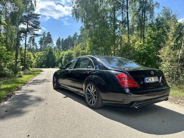 Черный Мерседес С 500 2006 в Варена, объемом двигателя 5.50 л и пробегом 523 тыс. км за 5000 €, фото 6 на AUTOMOTO.COM.LV