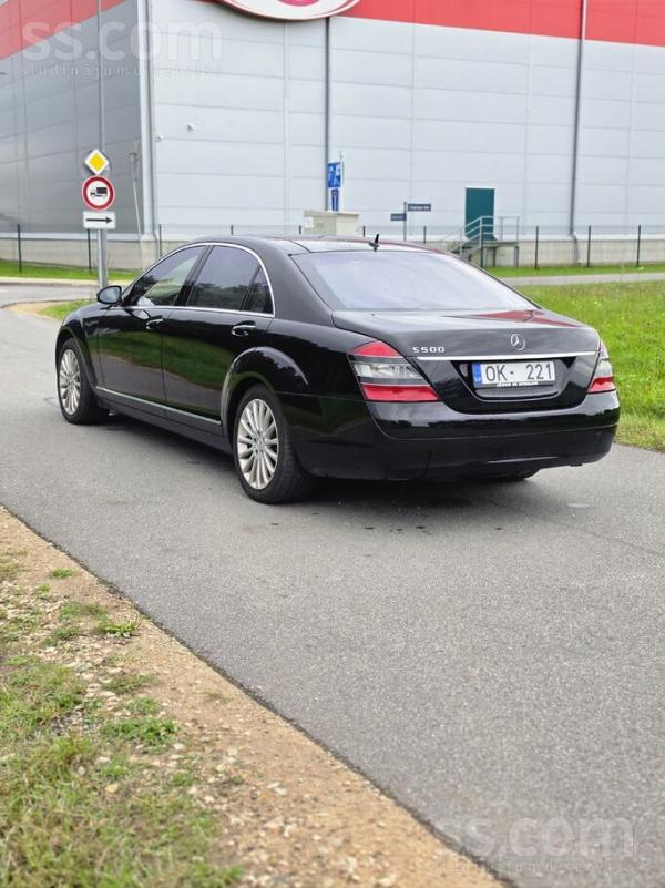 Melns Mercedes-Benz S 500 2006 Rīga, ar dzinēja tilpumu 5.50 L un nobraukumu 250 tūkst. km par 8990 €, foto 7 vietnē AUTOMOTO.COM.LV