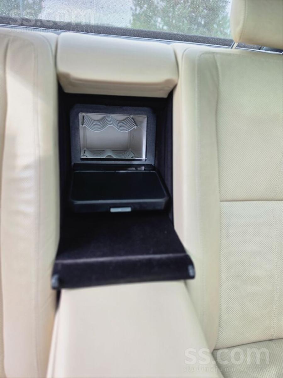 Черный Мерседес С 500 2006 в Рига, объемом двигателя 5.50 л и пробегом 250 тыс. км за 8990 €, фото 19 на AUTOMOTO.COM.LV