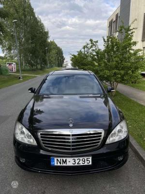 Черный Мерседес С 500 2007 в Рига, объемом двигателя 5.46 л и пробегом 377 тыс. км за 8500 €, фото 4 на AUTOMOTO.COM.LV
