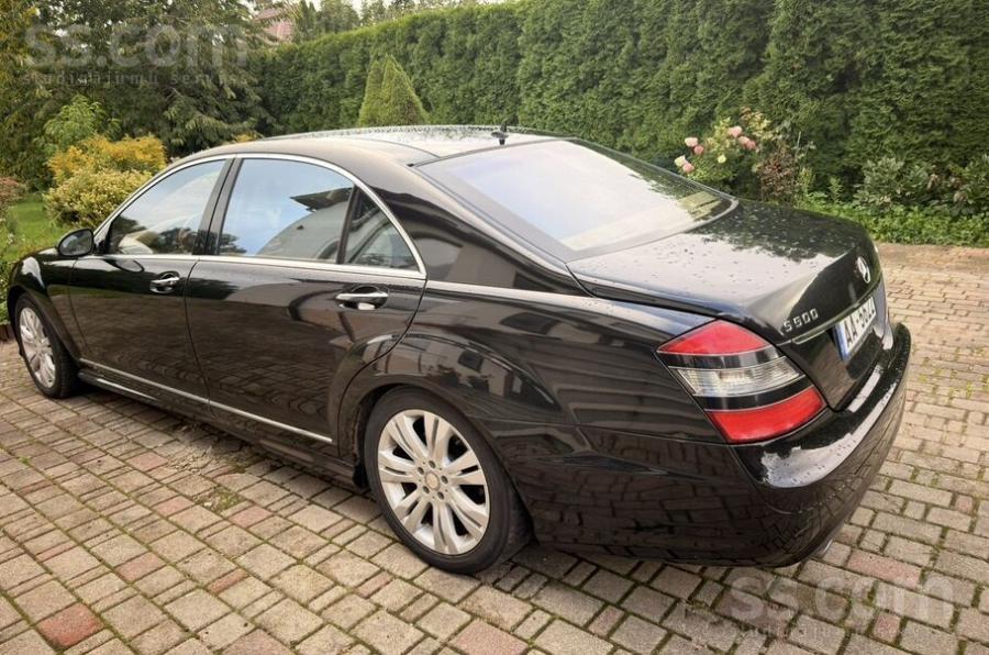 Melns Mercedes-Benz S 500 2007 Rīga, ar dzinēja tilpumu 5.50 L un nobraukumu 223 tūkst. km par 7900 €, foto 3 vietnē AUTOMOTO.COM.LV