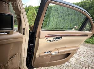 Melns Mercedes-Benz S 500 2007 Rīga, ar dzinēja tilpumu 5.50 L un nobraukumu 223 tūkst. km par 7900 €, foto 9 vietnē AUTOMOTO.COM.LV