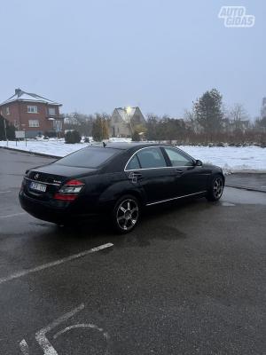 Black Mercedes-Benz S 500 2008 in Kaunas, with an engine capacity of 5.50 L and mileage of 426 thousand km for 8500 €, photo 6 on AUTOMOTO.COM.LV