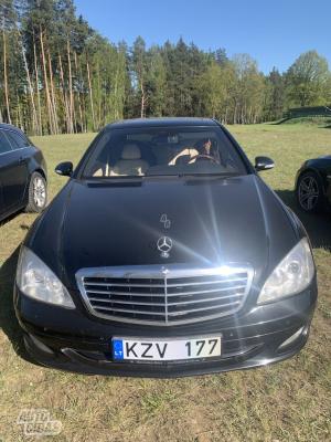 Black Mercedes-Benz S 500 2008 in Kaunas, with an engine capacity of 5.50 L and mileage of 426 thousand km for 8500 €, photo 12 on AUTOMOTO.COM.LV