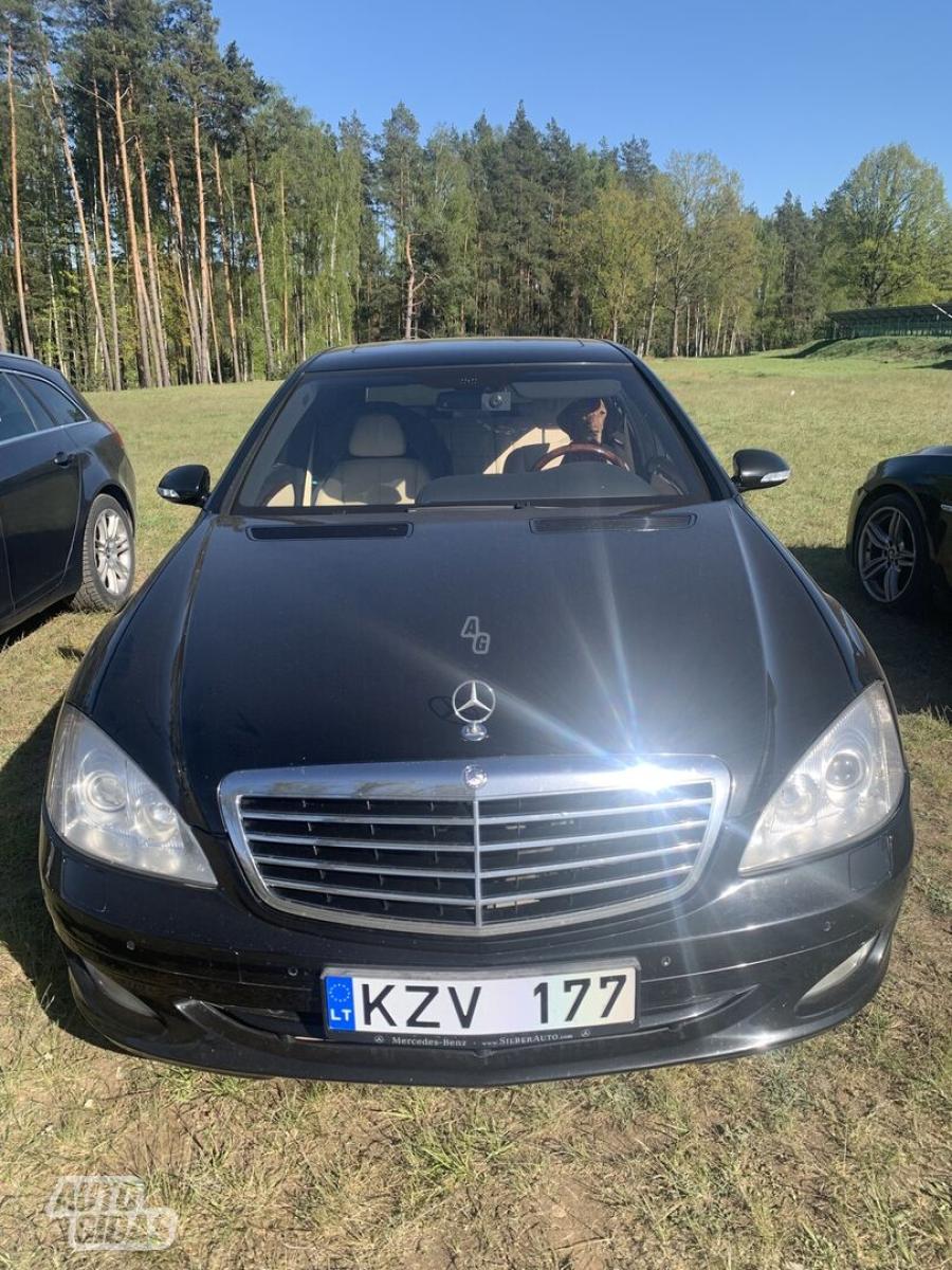 Black Mercedes-Benz S 500 2008 in Kaunas, with an engine capacity of 5.50 L and mileage of 426 thousand km for 8500 €, photo 12 on AUTOMOTO.COM.LV