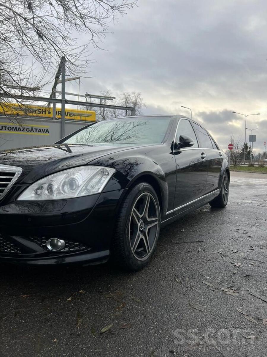 Melns Mercedes-Benz S 500 2008 Rīga, ar dzinēja tilpumu 5.50 L un nobraukumu 345 tūkst. km par 7900 €, foto 3 vietnē AUTOMOTO.COM.LV