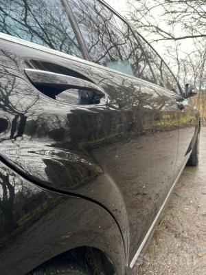 Melns Mercedes-Benz S 500 2008 Rīga, ar dzinēja tilpumu 5.50 L un nobraukumu 345 tūkst. km par 7900 €, foto 8 vietnē AUTOMOTO.COM.LV