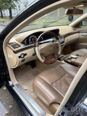 Melns Mercedes-Benz S 500 2008 Rīga, ar dzinēja tilpumu 5.50 L un nobraukumu 345 tūkst. km par 7900 €, foto 10 vietnē AUTOMOTO.COM.LV
