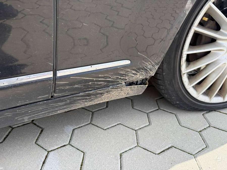 Melns Mercedes-Benz S 500 2009 Viļņa, ar dzinēja tilpumu 5.46 L un nobraukumu 537 tūkst. km par 5500 €, foto 18 vietnē AUTOMOTO.COM.LV