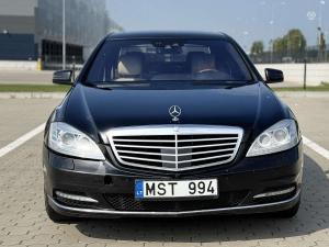 Melns Mercedes-Benz S 500 2009 Viļņa, ar dzinēja tilpumu 5.46 L un nobraukumu 537 tūkst. km par 5500 €, foto 8 vietnē AUTOMOTO.COM.LV