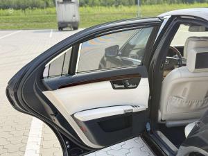 Melns Mercedes-Benz S 500 2009 Viļņa, ar dzinēja tilpumu 5.46 L un nobraukumu 537 tūkst. km par 5500 €, foto 17 vietnē AUTOMOTO.COM.LV
