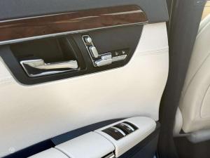 Melns Mercedes-Benz S 500 2009 Viļņa, ar dzinēja tilpumu 5.46 L un nobraukumu 537 tūkst. km par 5500 €, foto 18 vietnē AUTOMOTO.COM.LV