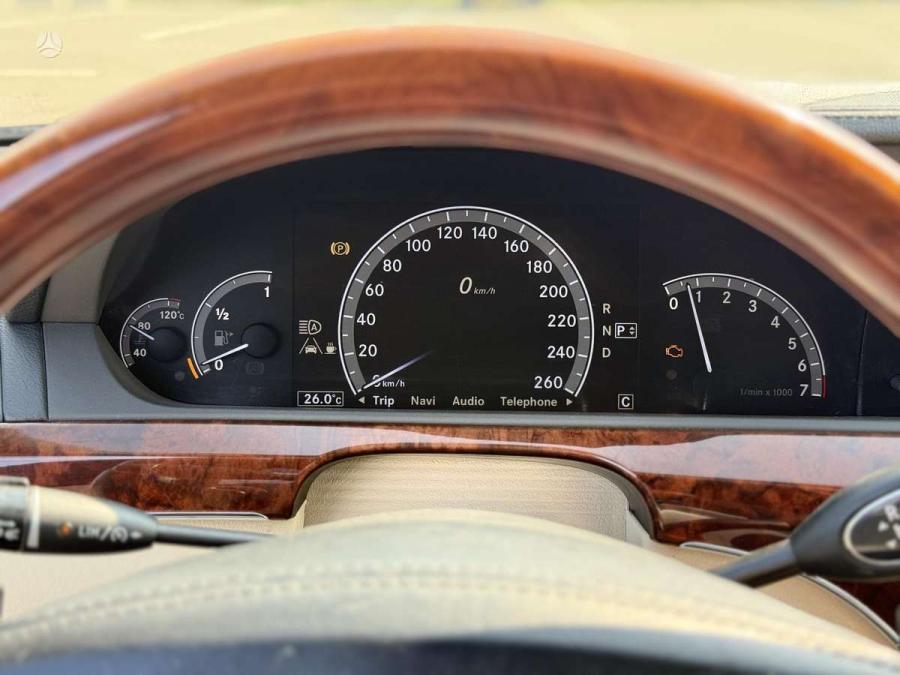 Melns Mercedes-Benz S 500 2009 Viļņa, ar dzinēja tilpumu 5.46 L un nobraukumu 537 tūkst. km par 5500 €, foto 22 vietnē AUTOMOTO.COM.LV