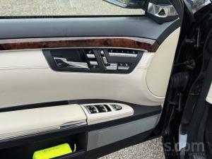 Черный Мерседес С 500 2011 в Рига, объемом двигателя 4.70 л и пробегом 233 тыс. км за 14600 €, фото 25 на AUTOMOTO.COM.LV