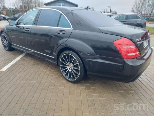 Черный Мерседес С 500 2012 в Рига, объемом двигателя 4.70 л и пробегом 218 тыс. км за 19300 €, фото 6 на AUTOMOTO.COM.LV