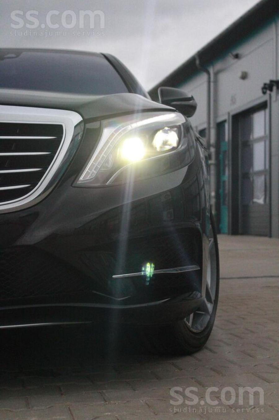 Black Mercedes-Benz S 500 2013 in Riga, with an engine capacity of 4.70 L and mileage of 117 thousand km for 22000 €, photo 8 on AUTOMOTO.COM.LV