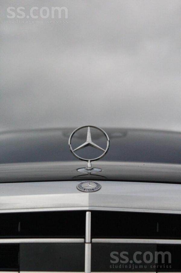 Black Mercedes-Benz S 500 2013 in Riga, with an engine capacity of 4.70 L and mileage of 117 thousand km for 22000 €, photo 8 on AUTOMOTO.COM.LV