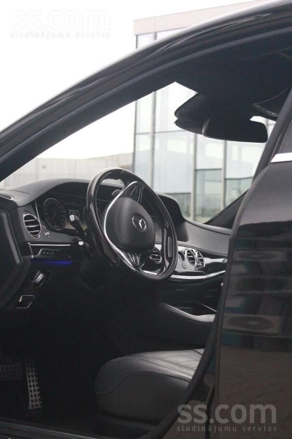 Black Mercedes-Benz S 500 2013 in Riga, with an engine capacity of 4.70 L and mileage of 117 thousand km for 22000 €, photo 9 on AUTOMOTO.COM.LV