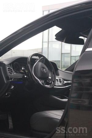 Black Mercedes-Benz S 500 2013 in Riga, with an engine capacity of 4.70 L and mileage of 117 thousand km for 22000 €, photo 10 on AUTOMOTO.COM.LV