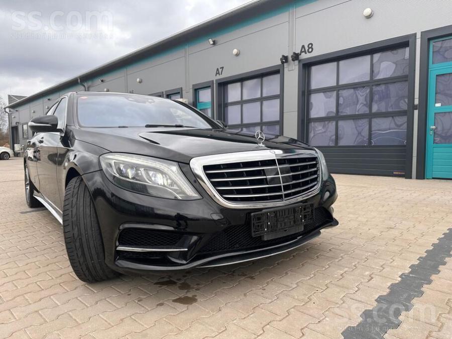 Black Mercedes-Benz S 500 2013 in Riga, with an engine capacity of 4.70 L and mileage of 117 thousand km for 22000 €, photo 12 on AUTOMOTO.COM.LV