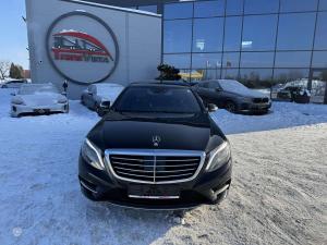 Melns Mercedes-Benz S 500 2014 Telšiai, ar dzinēja tilpumu 4.66 L un nobraukumu 289 tūkst. km par 23500 €, foto  vietnē AUTOMOTO.COM.LV
