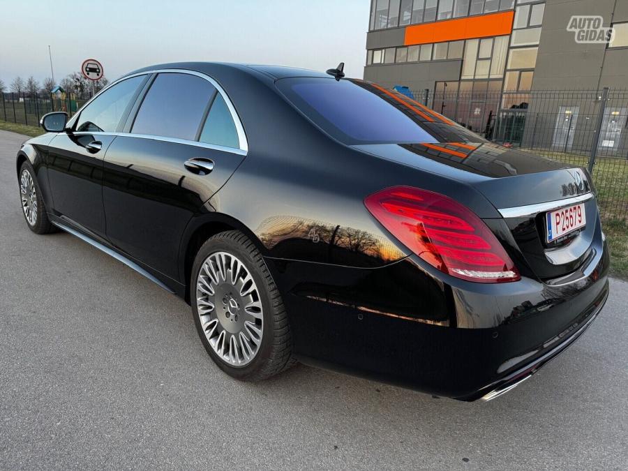 Melns Mercedes-Benz S 500 2014 Kauņa, ar dzinēja tilpumu 5.00 L un nobraukumu 180 tūkst. km par 36999 €, foto 3 vietnē AUTOMOTO.COM.LV