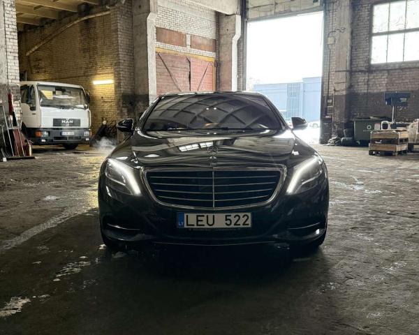 Melns Mercedes-Benz S 500 2014 Kauņa, ar dzinēja tilpumu 4.66 L un nobraukumu 214 tūkst. km par 27000 €, foto 1 vietnē AUTOMOTO.COM.LV