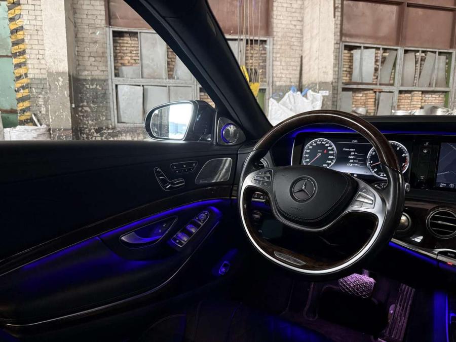 Black Mercedes-Benz S 500 2014 in Kaunas, with an engine capacity of 4.66 L and mileage of 214 thousand km for 27000 €, photo 36 on AUTOMOTO.COM.LV