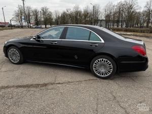 Black Mercedes-Benz S 500 2014 in Kaunas, with an engine capacity of 4.70 L and mileage of 190 thousand km for 30500 €, photo 10 on AUTOMOTO.COM.LV