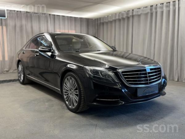 Black Mercedes-Benz S 500 2014 in Riga, with an engine capacity of 4.70 L and mileage of 279 thousand km for 20990 €, photo 3 on AUTOMOTO.COM.LV