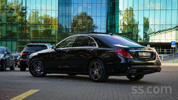 Мерседес С 500 2014 в Рига на AUTOMOTO.COM.LV Черный Мерседес С 500 2014 в Рига, объемом двигателя 4.70 л и пробегом 160 тыс. км за 23450 €, фото 5 на AUTOMOTO.COM.LV