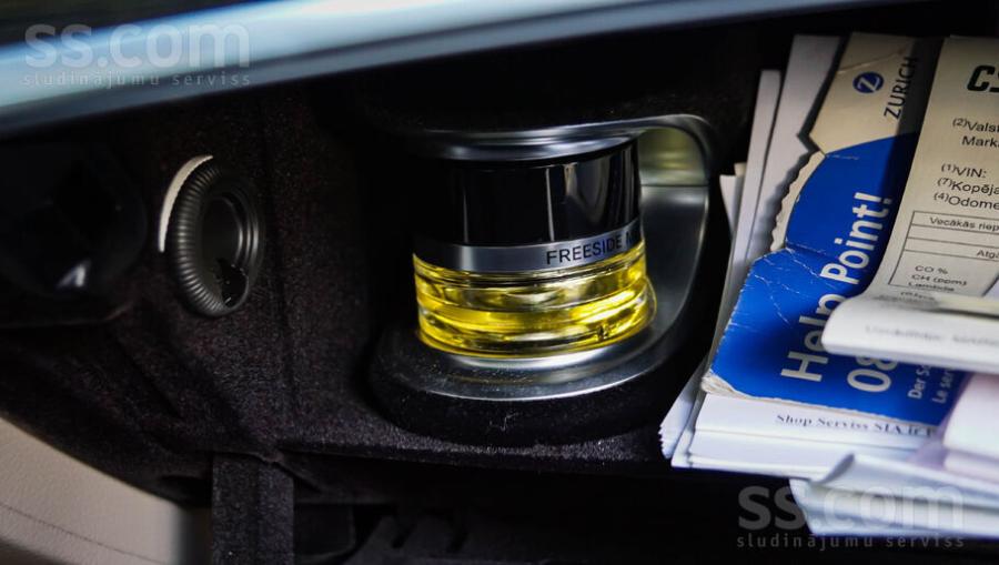 Черный Мерседес С 500 2014 в Рига, объемом двигателя 4.70 л и пробегом 160 тыс. км за 23450 €, фото 22 на AUTOMOTO.COM.LV