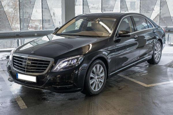 Melns Mercedes-Benz S 500 2015 Kauņa, ar dzinēja tilpumu 4.66 L un nobraukumu 205 tūkst. km par 29000 €, foto 3 vietnē AUTOMOTO.COM.LV