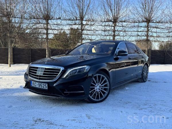 Melns Mercedes-Benz S 500 2015 Rīga, ar dzinēja tilpumu 4.70 L un nobraukumu 126 tūkst. km par 40000 €, foto 1 vietnē AUTOMOTO.COM.LV