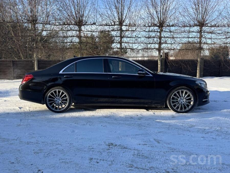 Black Mercedes-Benz S 500 2015 in Riga, with an engine capacity of 4.70 L and mileage of 126 thousand km for 40000 €, photo 5 on AUTOMOTO.COM.LV