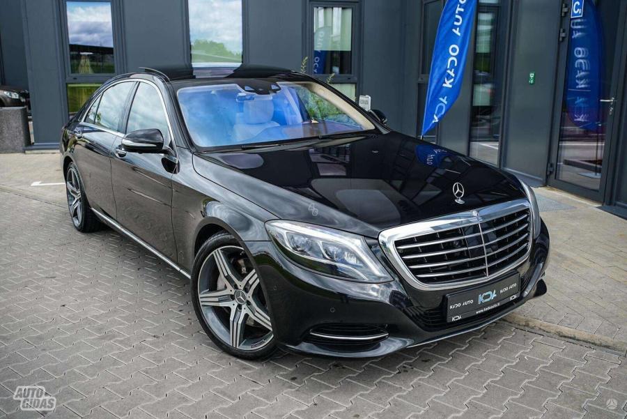 Black Mercedes-Benz S 500 2015 in Kaunas, with an engine capacity of 4.70 L and mileage of 211 thousand km for 24750 €, photo 4 on AUTOMOTO.COM.LV