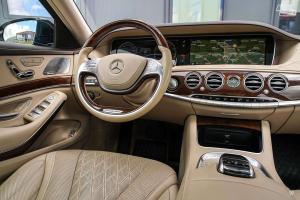 Black Mercedes-Benz S 500 2015 in Kaunas, with an engine capacity of 4.70 L and mileage of 211 thousand km for 24750 €, photo 19 on AUTOMOTO.COM.LV