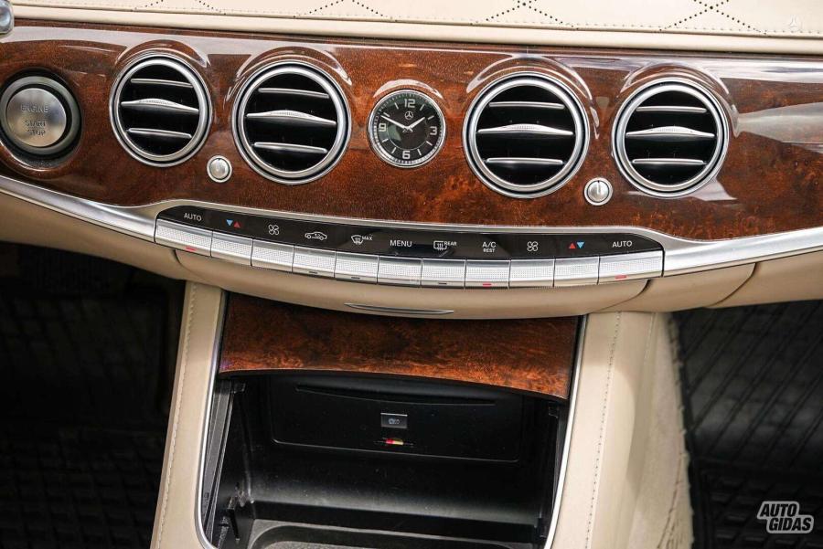 Black Mercedes-Benz S 500 2015 in Kaunas, with an engine capacity of 4.70 L and mileage of 211 thousand km for 24750 €, photo 23 on AUTOMOTO.COM.LV