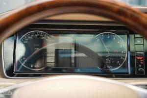 Black Mercedes-Benz S 500 2015 in Kaunas, with an engine capacity of 4.70 L and mileage of 211 thousand km for 24750 €, photo 30 on AUTOMOTO.COM.LV