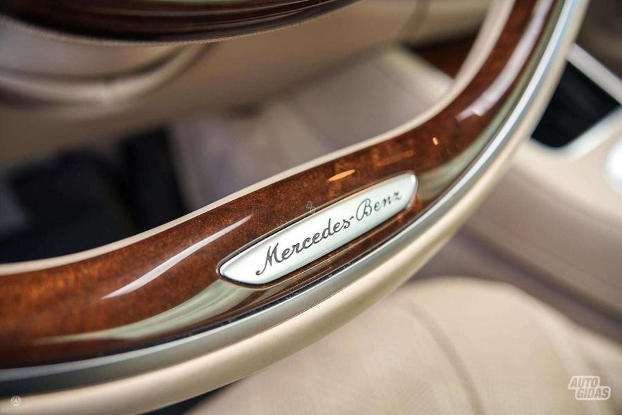 Black Mercedes-Benz S 500 2015 in Kaunas, with an engine capacity of 4.70 L and mileage of 211 thousand km for 24750 €, photo 34 on AUTOMOTO.COM.LV