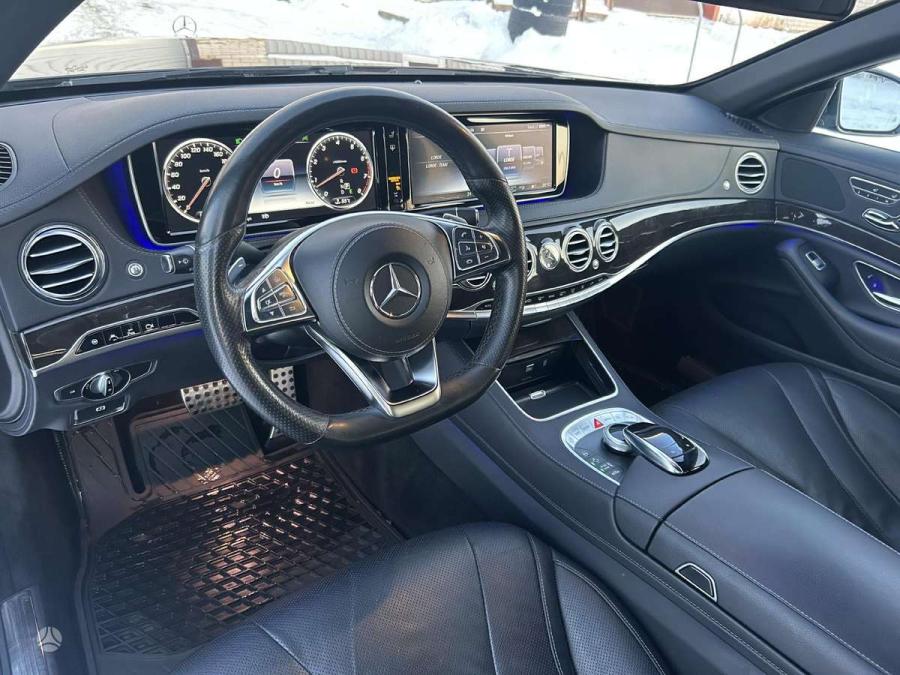 Black Mercedes-Benz S 500 2016 in Panevezys, with an engine capacity of 4.66 L and mileage of 245 thousand km for 26500 €, photo 10 on AUTOMOTO.COM.LV
