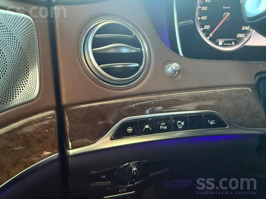 Black Mercedes-Benz S 500 2016 in Riga, with an engine capacity of 4.70 L and mileage of 177 thousand km for 35960 €, photo 9 on AUTOMOTO.COM.LV