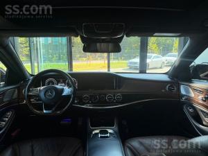 Black Mercedes-Benz S 500 2016 in Riga, with an engine capacity of 4.70 L and mileage of 177 thousand km for 35960 €, photo 11 on AUTOMOTO.COM.LV