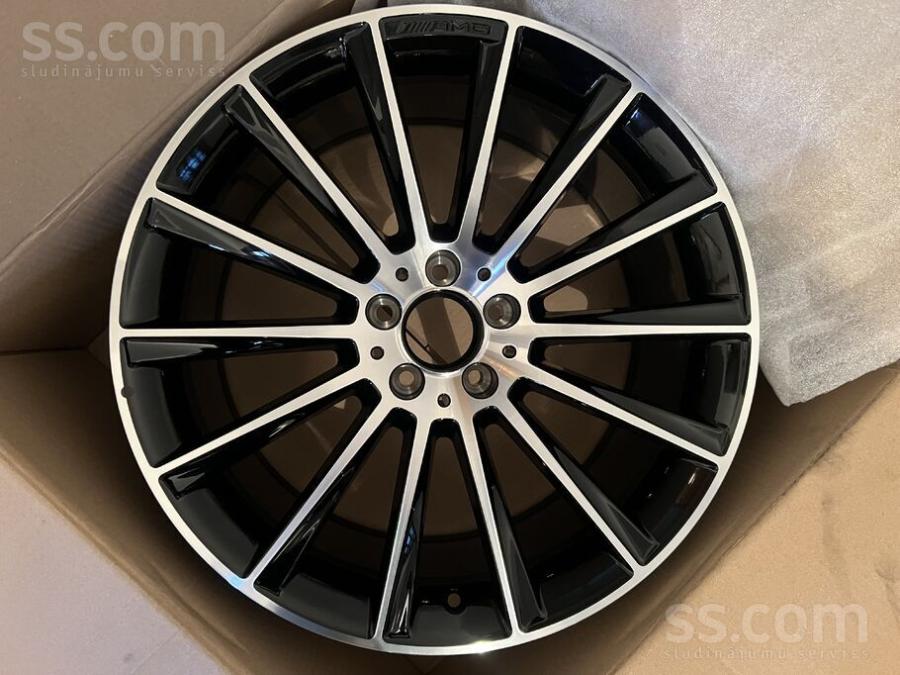 Black Mercedes-Benz S 500 2018 in Jurmala, with an engine capacity of 3.00 L and mileage of 156 thousand km for 49700 €, photo 17 on AUTOMOTO.COM.LV